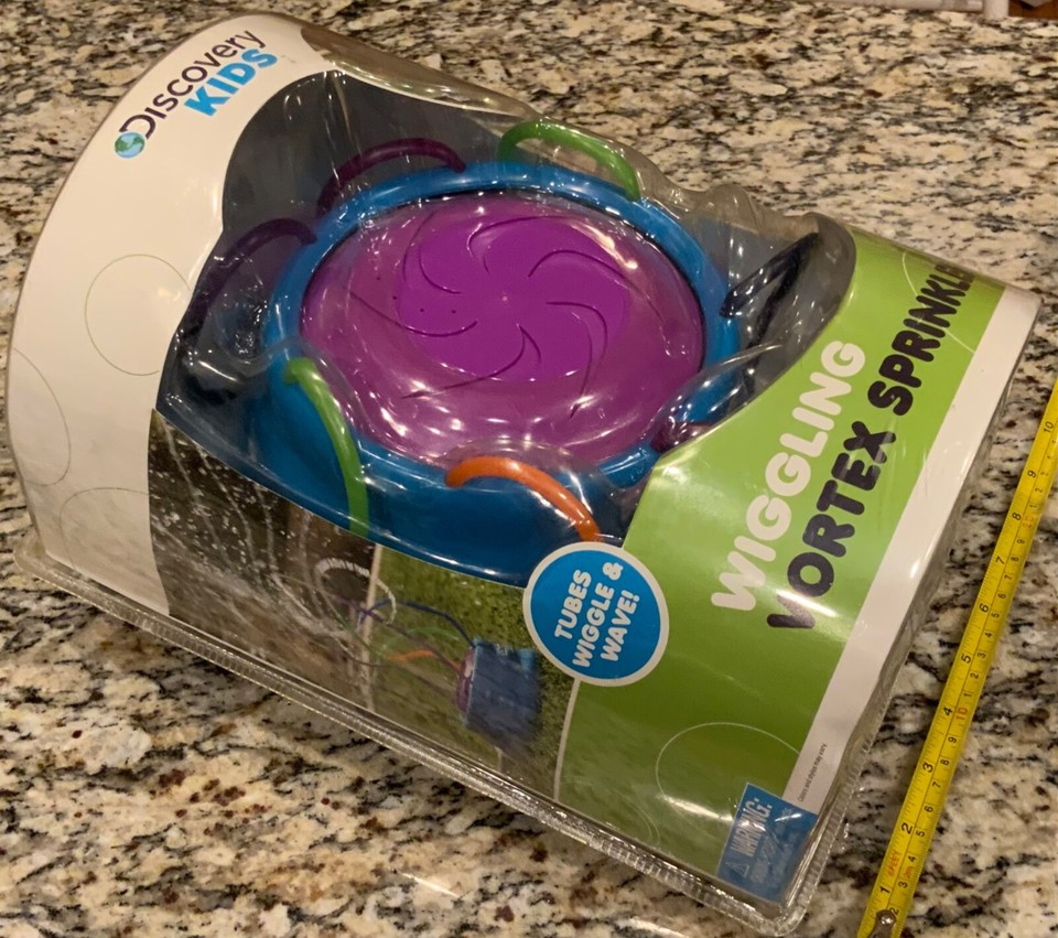Rotating Sprinkler Wiggling Vortex By Discovery Kids Tubes Wiggle ...