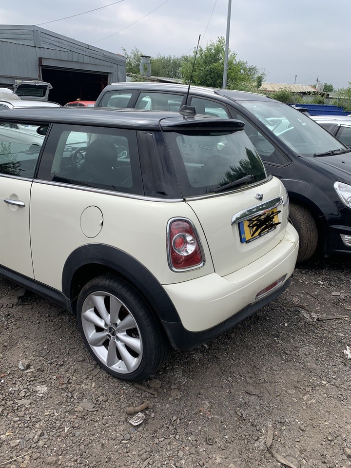 MINI COOPER D R57 R56 2011 BREAKING 3 DOOR HATCH DIESEL AUTO 850 PEPPER ...