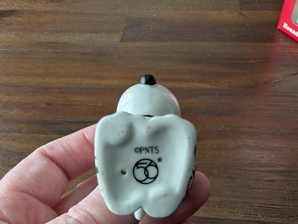 Department 56 ~ Peanuts ~ Snoopy ~ "Hound's Tooth" ~ #4030867 | eBay