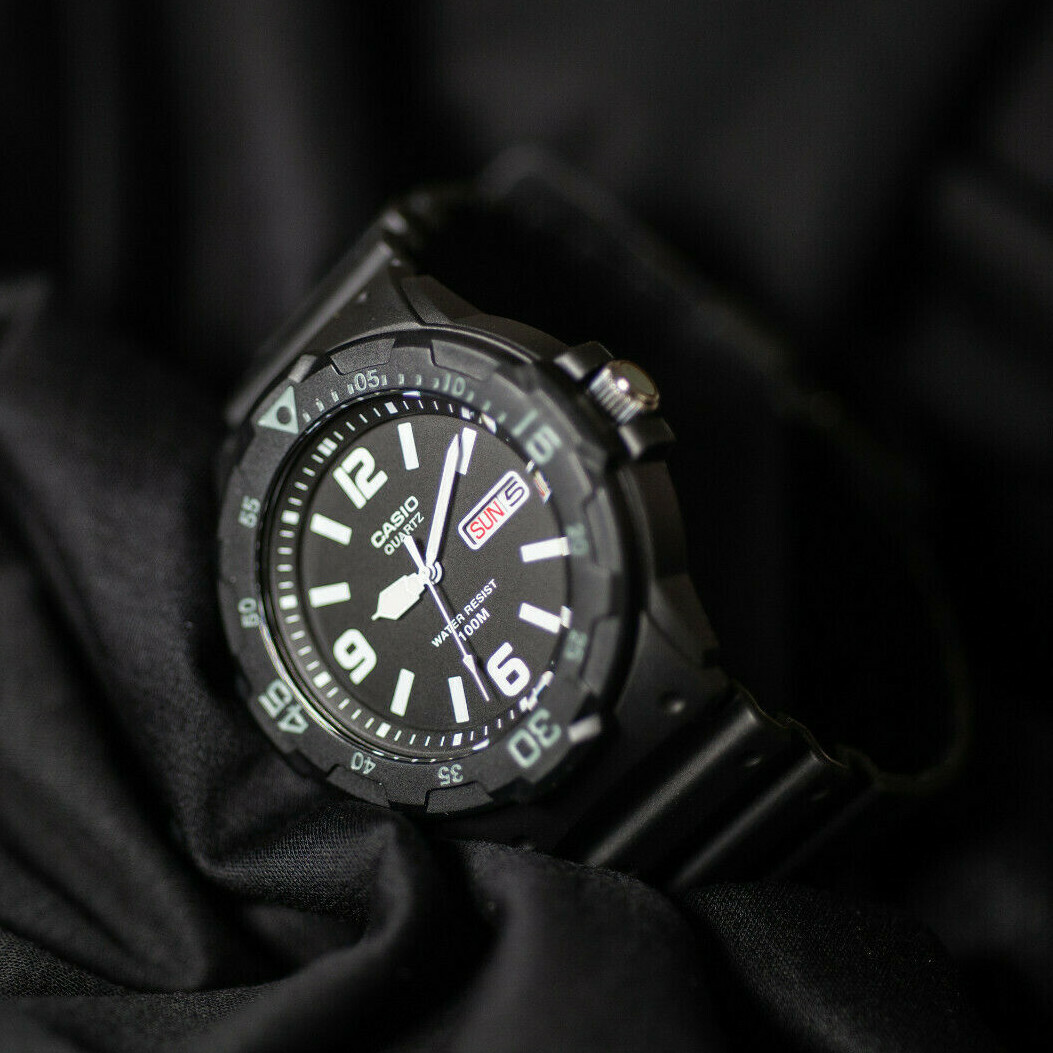 Casio MRW-200H-1B2 GENUINE Men's Analog Sports Diver Watch Date New ...