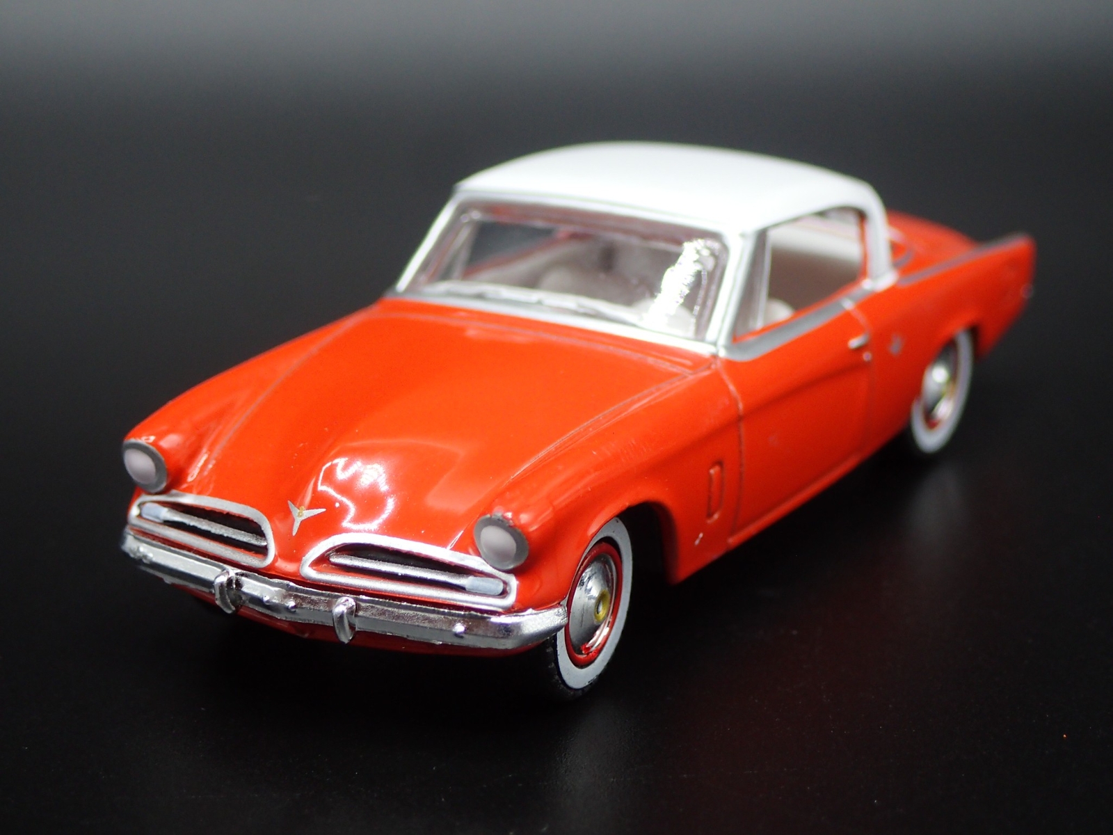 1953 53 STUDEBAKER STARLINER 1:64 SCALE COLLECTIBLE DIORAMA DIECAST ...