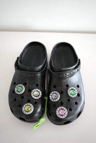 Crocs x Ronenglish Clog Area 54 Space Alien Black Jibbitz Charms Size ...