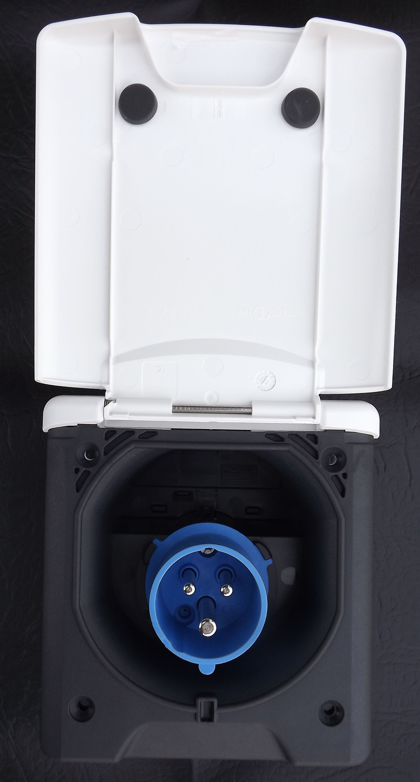 Mains 240v inlet WHITE MAGNETIC FLAP MOTORHOME RV CAMPER IP44 HOOKUP ...