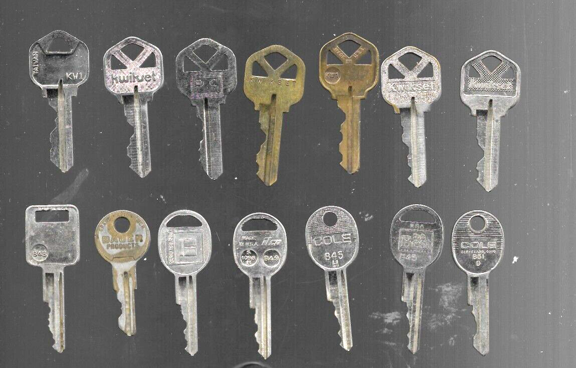 Vintage Lot of 30 Keys House Car Luggage Jewelry Box | eBay