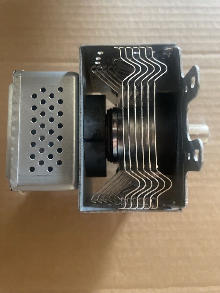 Whirlpool 8206079 Microwave Magnetron 2M261-M16 OEM KHMS2050SSS | eBay