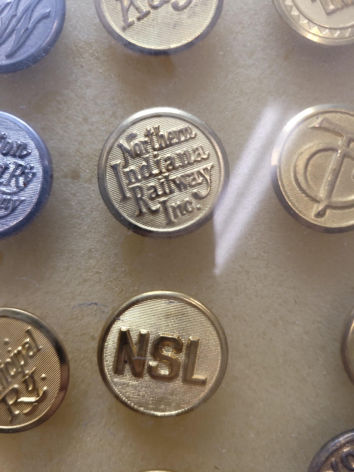 VINTAGE RAILROAD BUTTON COLLECTION 80 BUTTON COLLECTION IN TOTAL. RARE ...