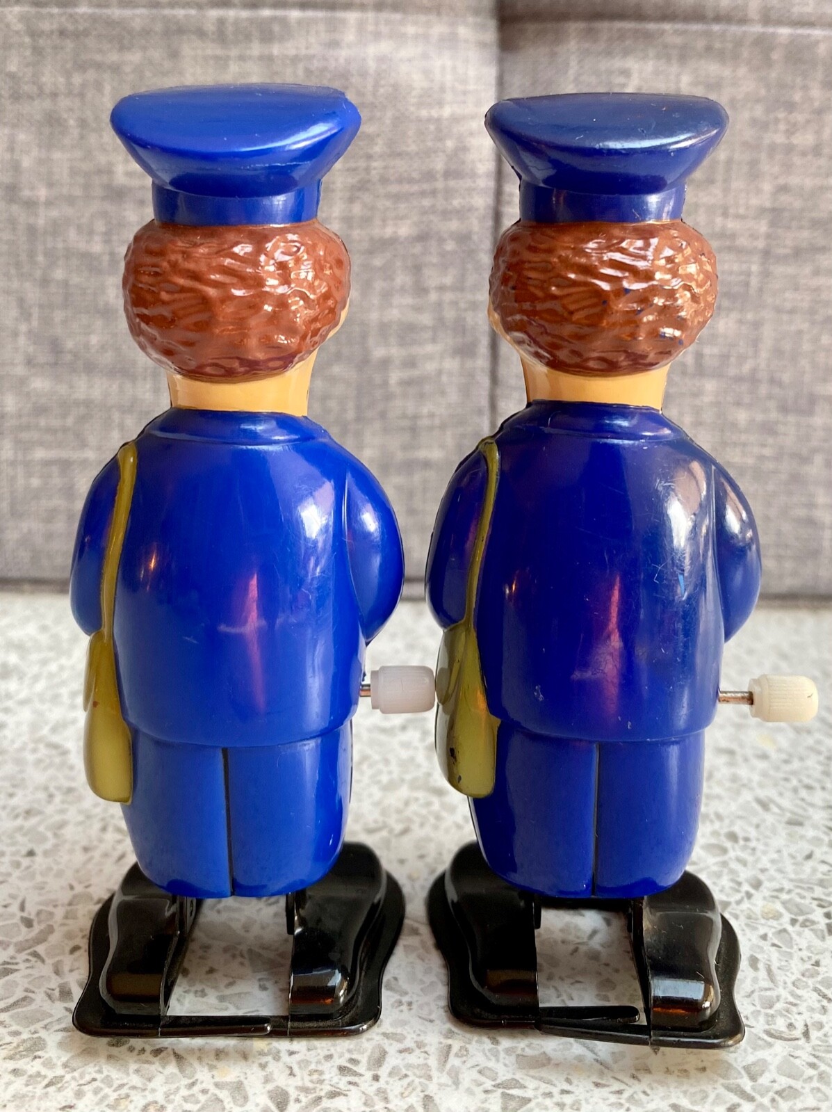 SET OF 2x VINTAGE POSTMAN PAT WIND UP FIGURINES ERTL 1984 BOTH IN ...