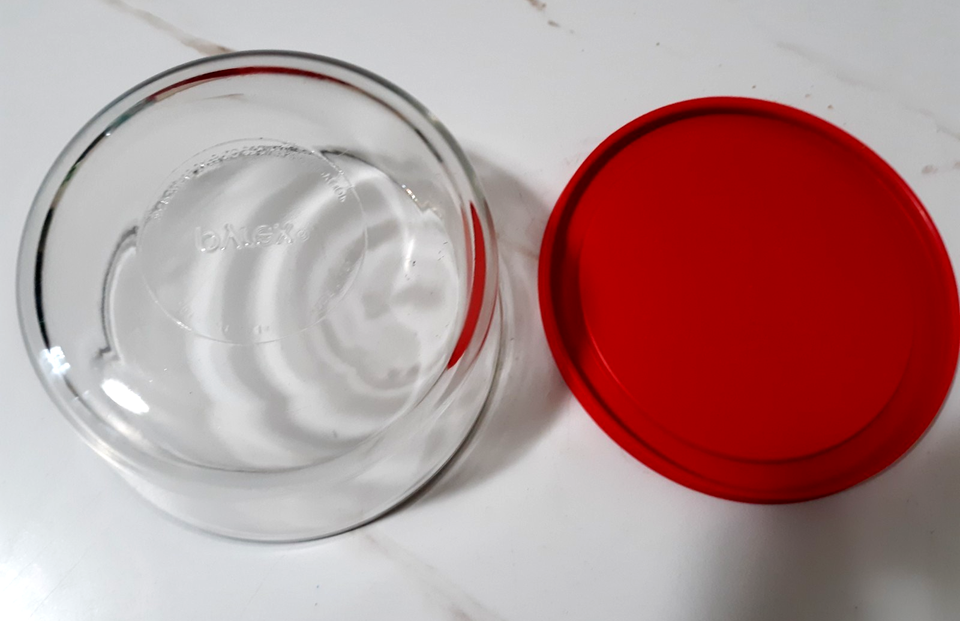 Pyrex 7201 4-Cup Glass Food Storage Bowl w/ 7201-PC 4-Cup Red Plastic ...