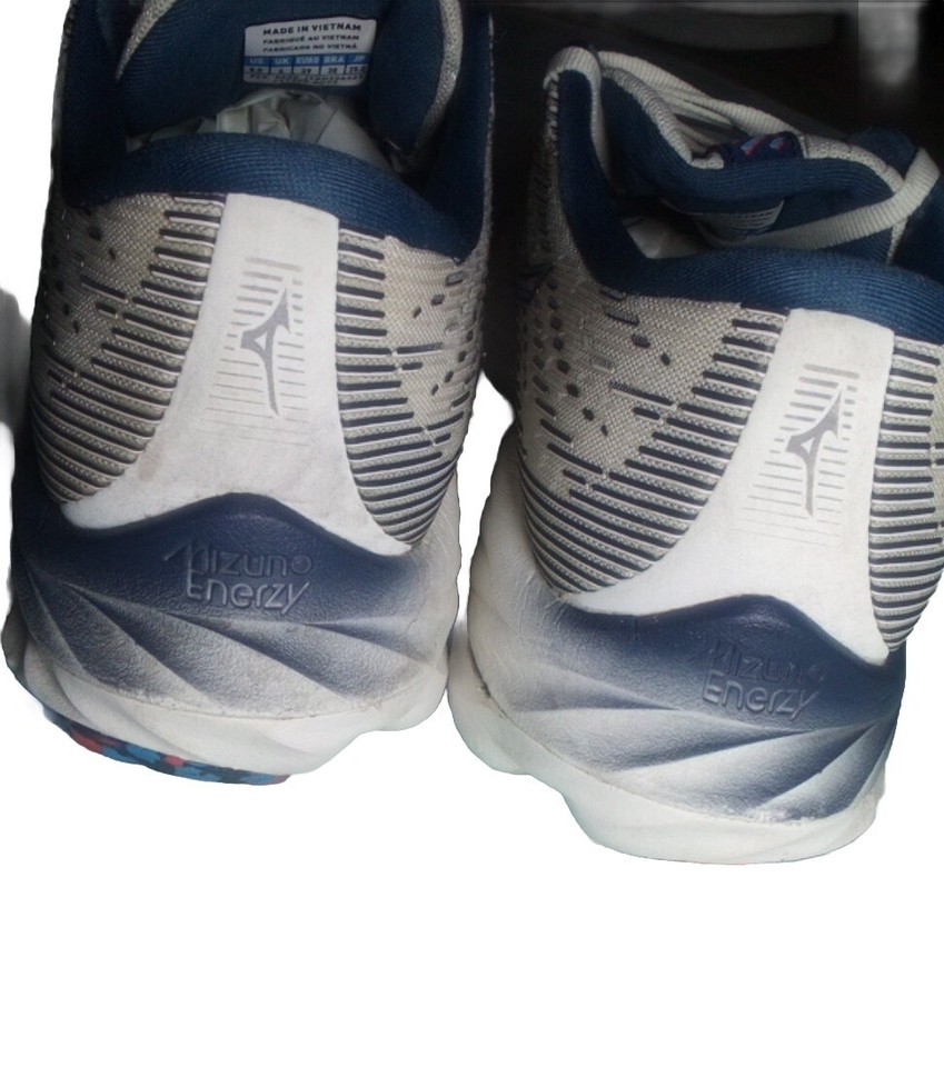 Mizuno Wave Rider 26 411377.0D73 Womens Off White Running Shoes Size 8. ...