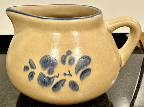 Vintage Pfaltzgraff Small Gravy Boat Pitcher Beige & Blue Folk Art ...