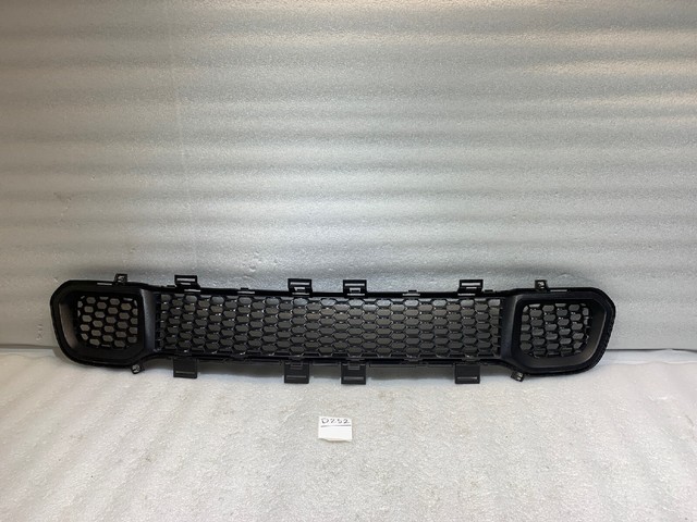 2014 - 2016 Jeep Cherokee Front Lower Grille Assembly OEM 68203216AA ...
