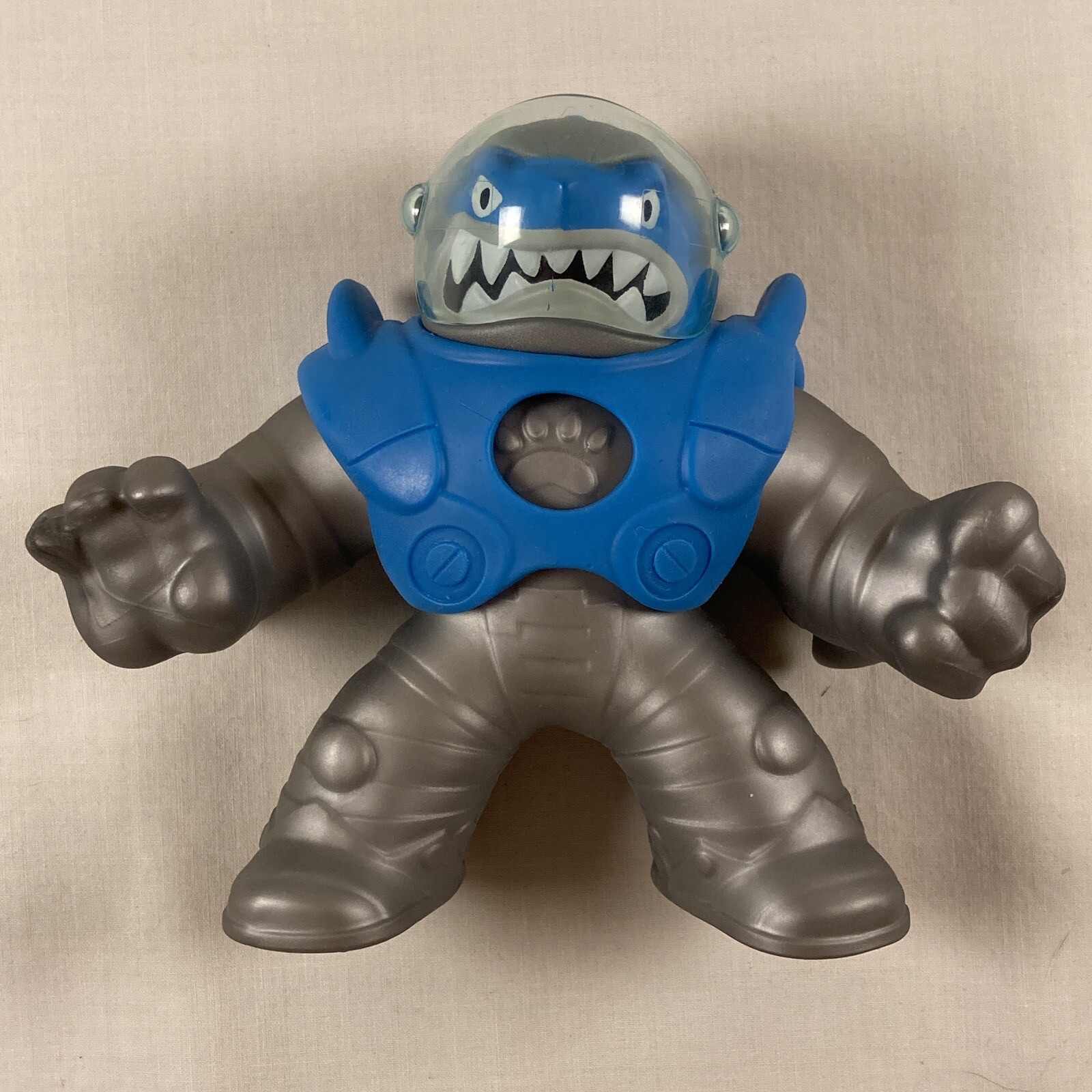 Heroes Of Goo Jit Zu Galaxy Attack Astro THRASH Super Squishy Shark ...