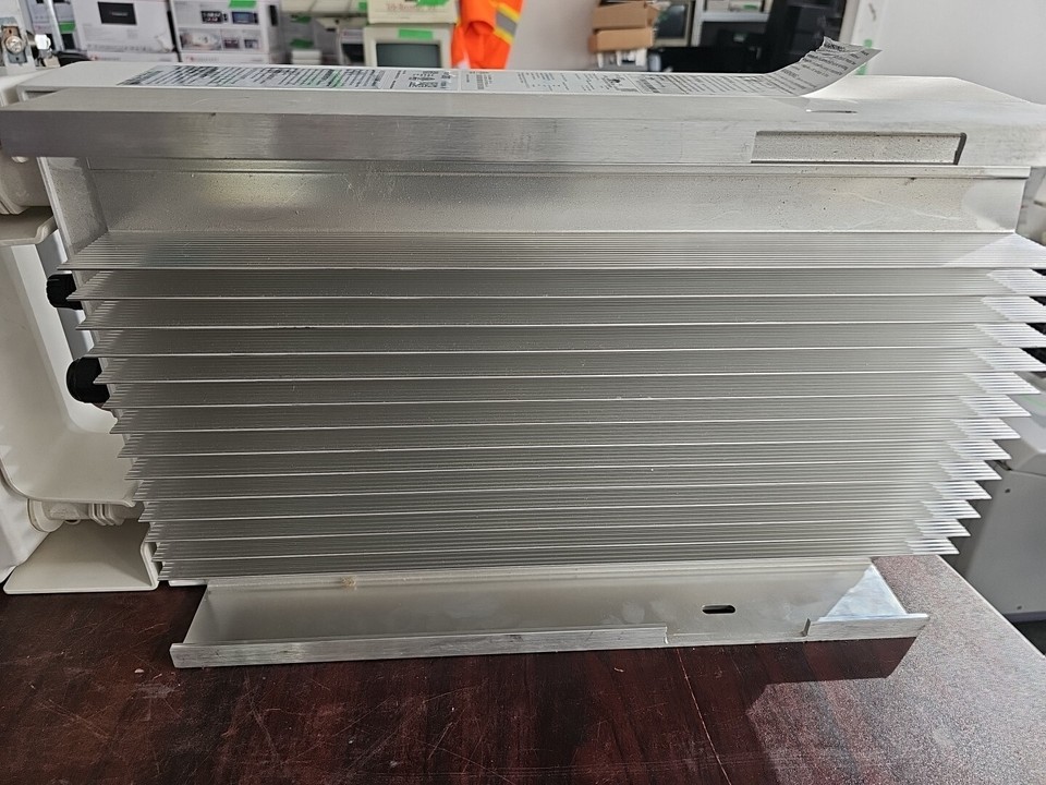 Solaredge SE5000A-US inverter (SE5000A-US-U)+ DC Safety Switch (DCD-1PH ...