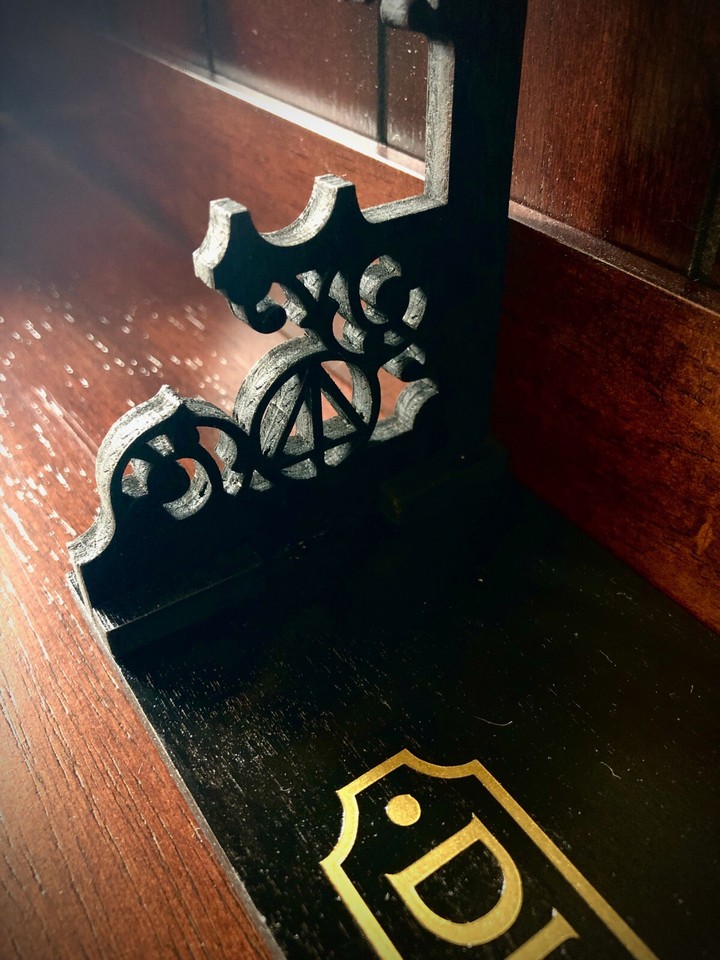 Harry Potter Ollivanders Tabletop Wand Display Rack Stand - 4 Wand ...