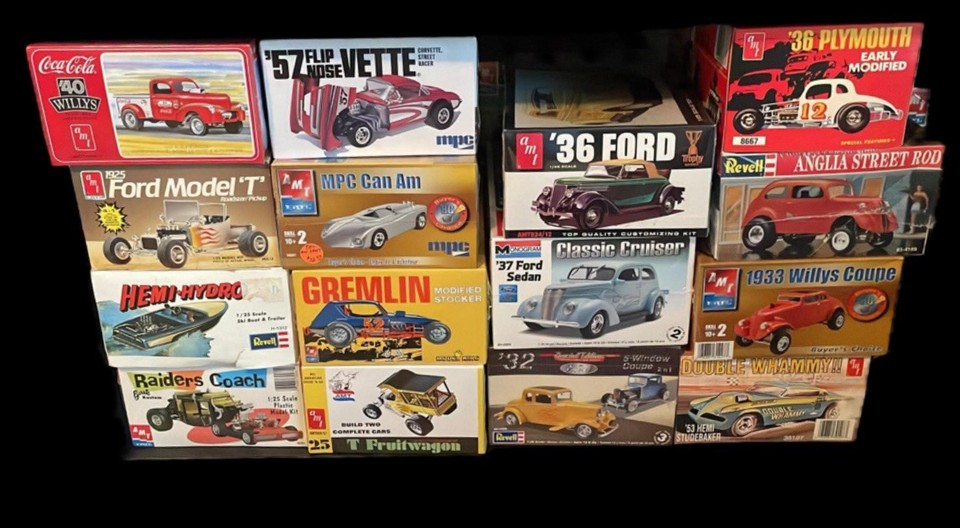15 VINTAGE MODEL KITS Revell AMT Monogram Hemi Coke Cola Anglia Street ...