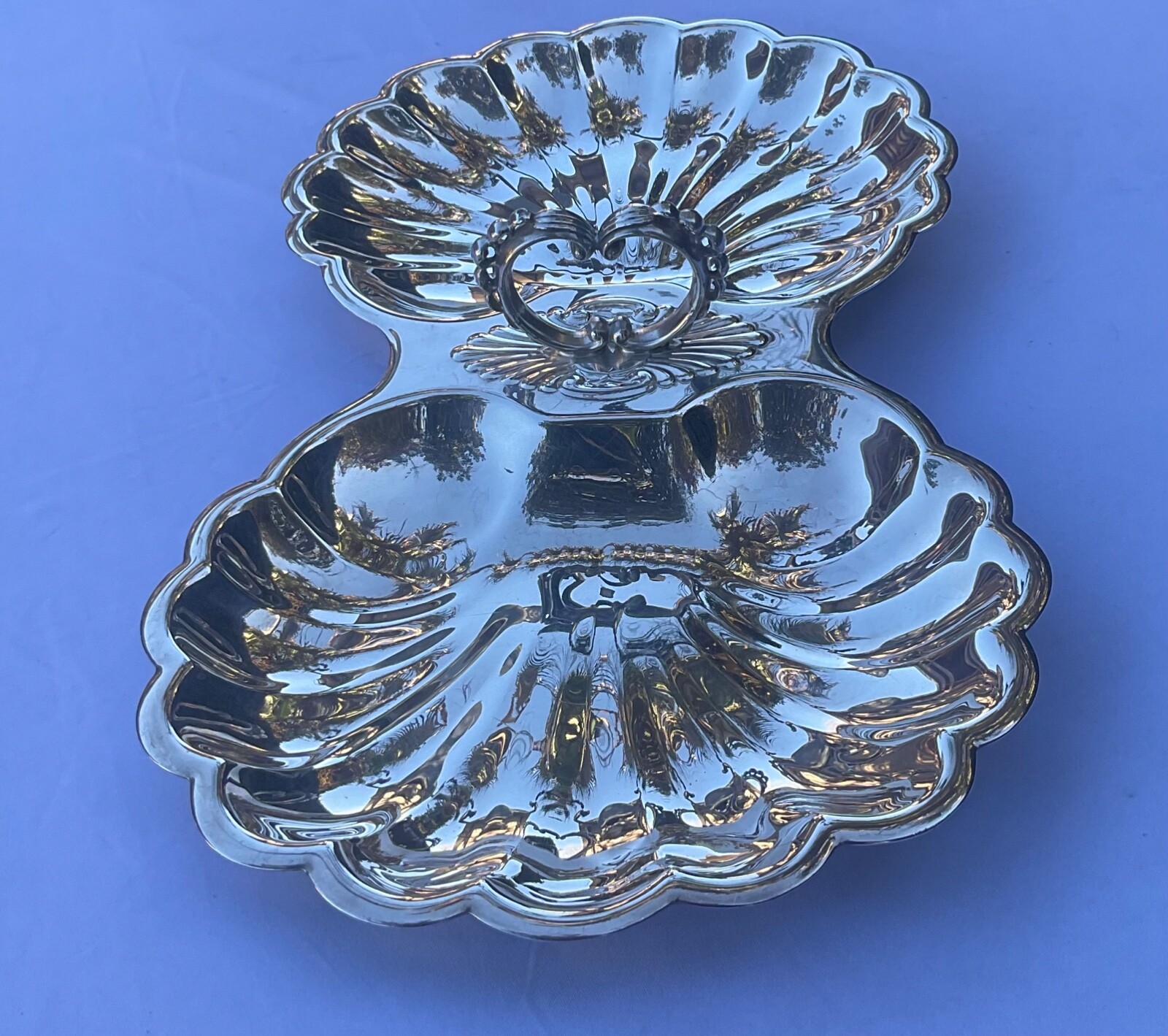 Sheridan WATS 011 WP2470 Silver Plate Divided Shell Shape Tray 16" W ...