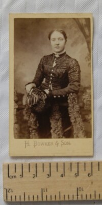 Carte-de-visite Bowker & Son, Nantwich - lady - Aunte Mary Alice ...