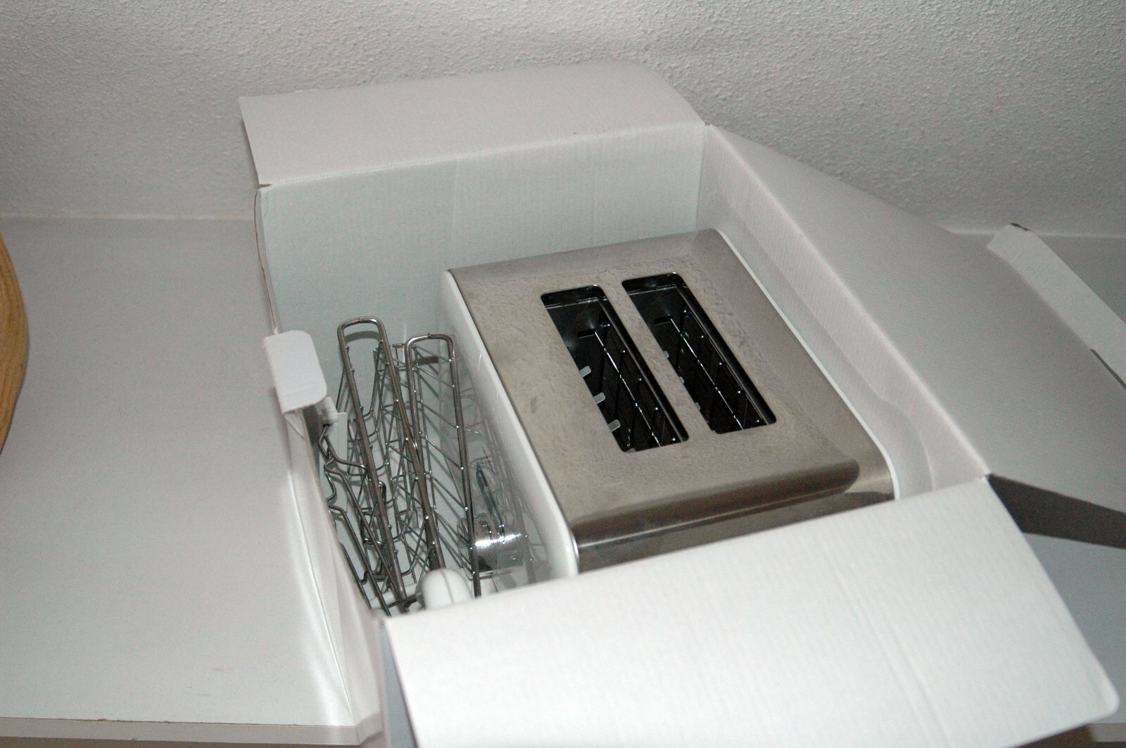 GUZZINI white G-style designer Toaster 850W 2 slots George Sowden ...