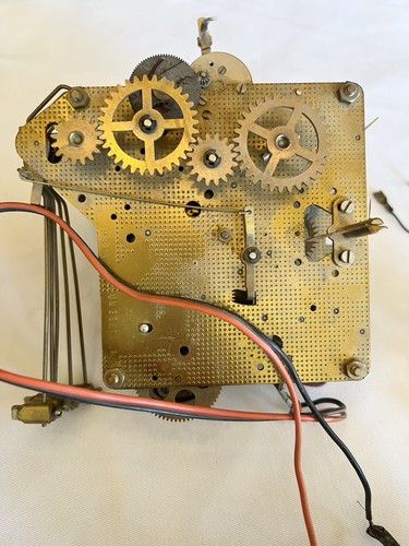 Lot of 12 Vintage Electric Clock Movements Motors for parts or repair ...