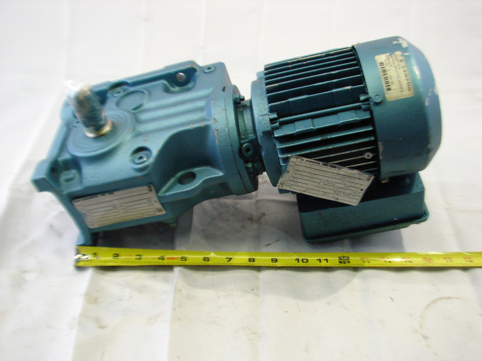 SEW-EURODRIVE DFT71C4/K37DT71C4 .33HP 208/360V MOTOR W/GEARBOX 39 RPM ...