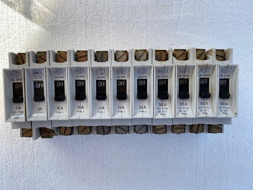 Job Lot Of 11 x MK LN old Style Mcb’s / Circuit Breakers - Used - *not ...