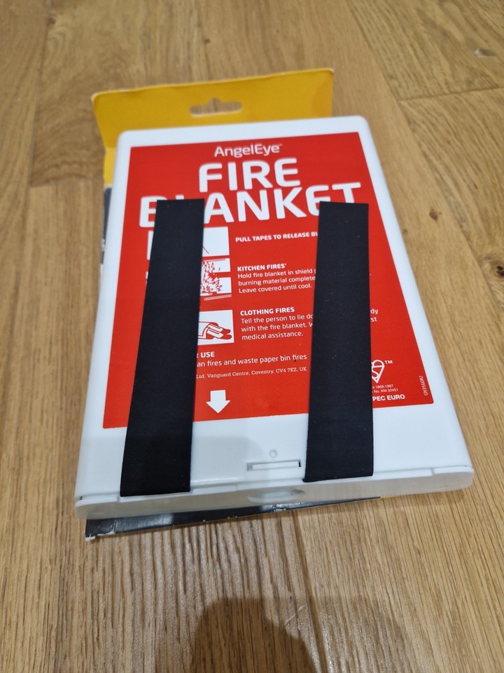 FireAngel AngelEye Fire Blanket 100cm x 100cm Red ST8118 | eBay UK