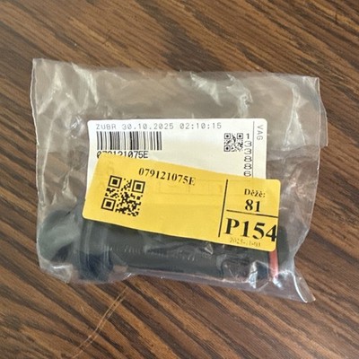 New Genuine Audi A8 D4 Rear Right Engine Coolant Pipe 079121075E | eBay