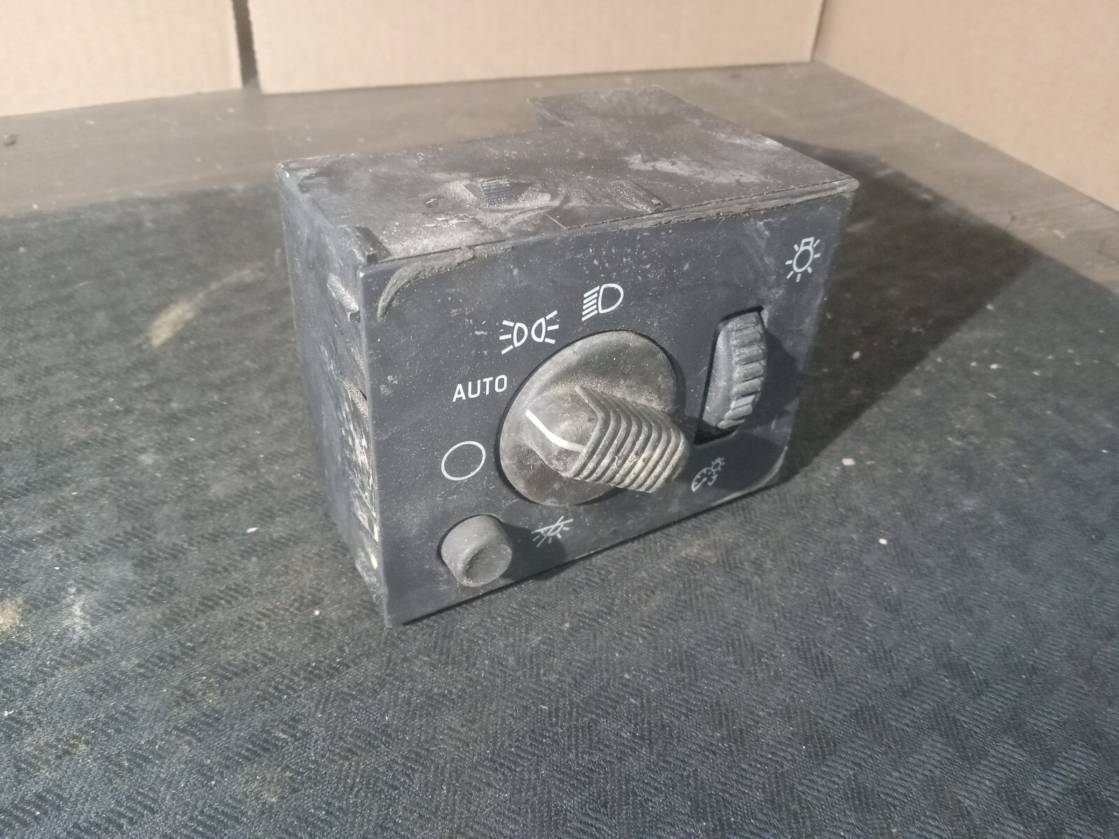 2003-2006 Suburban Silverado Sierra Yukon Auto Headlight Dimming Switch ...