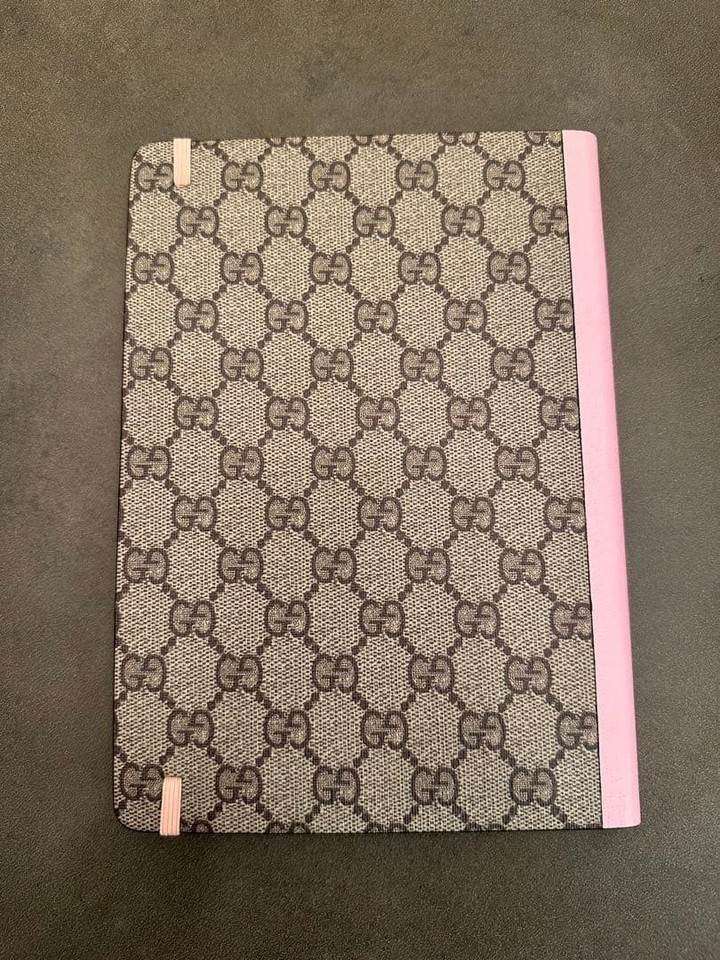 Gucci Disney Collaboration Daisy Duck Gg Supreme Pvc Notebook Diary ...
