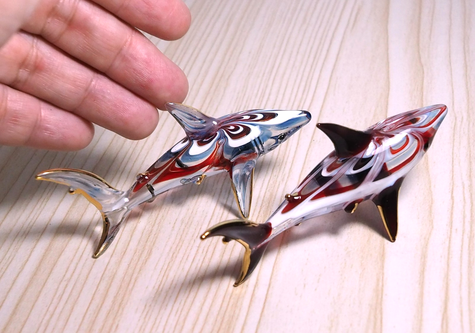2 pcs SHARK figurine hand blown glass art gold trim 3.25 in decor Gift ...