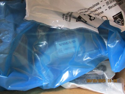 GENUINE OEM VOLVO D13 coolant pump 24152058 KIT | eBay