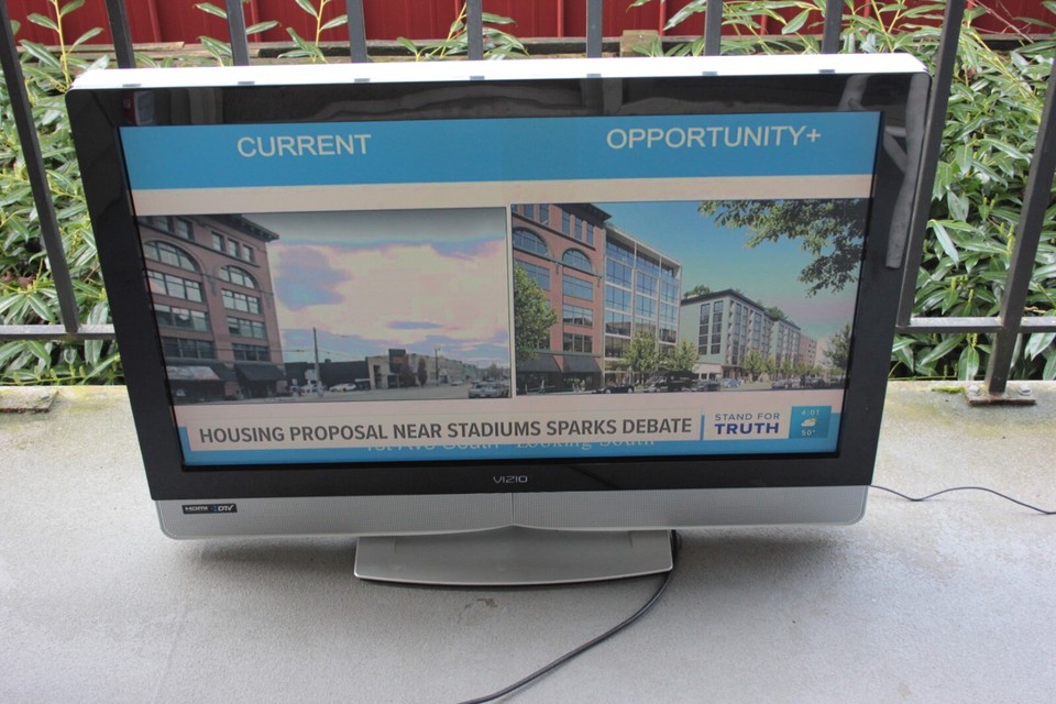 Vizio VX37L 37" flat panel LCD HDTV TV | eBay