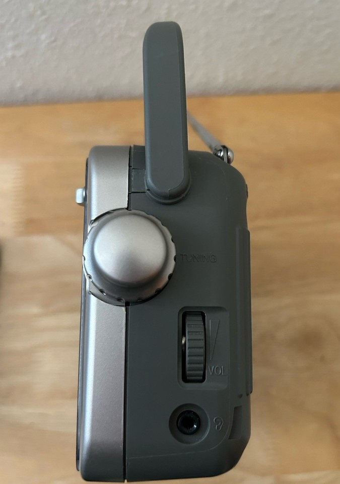 Panasonic RF-2400D AM/FM Portable Radio 2-Band Receiver Silver Tested ...