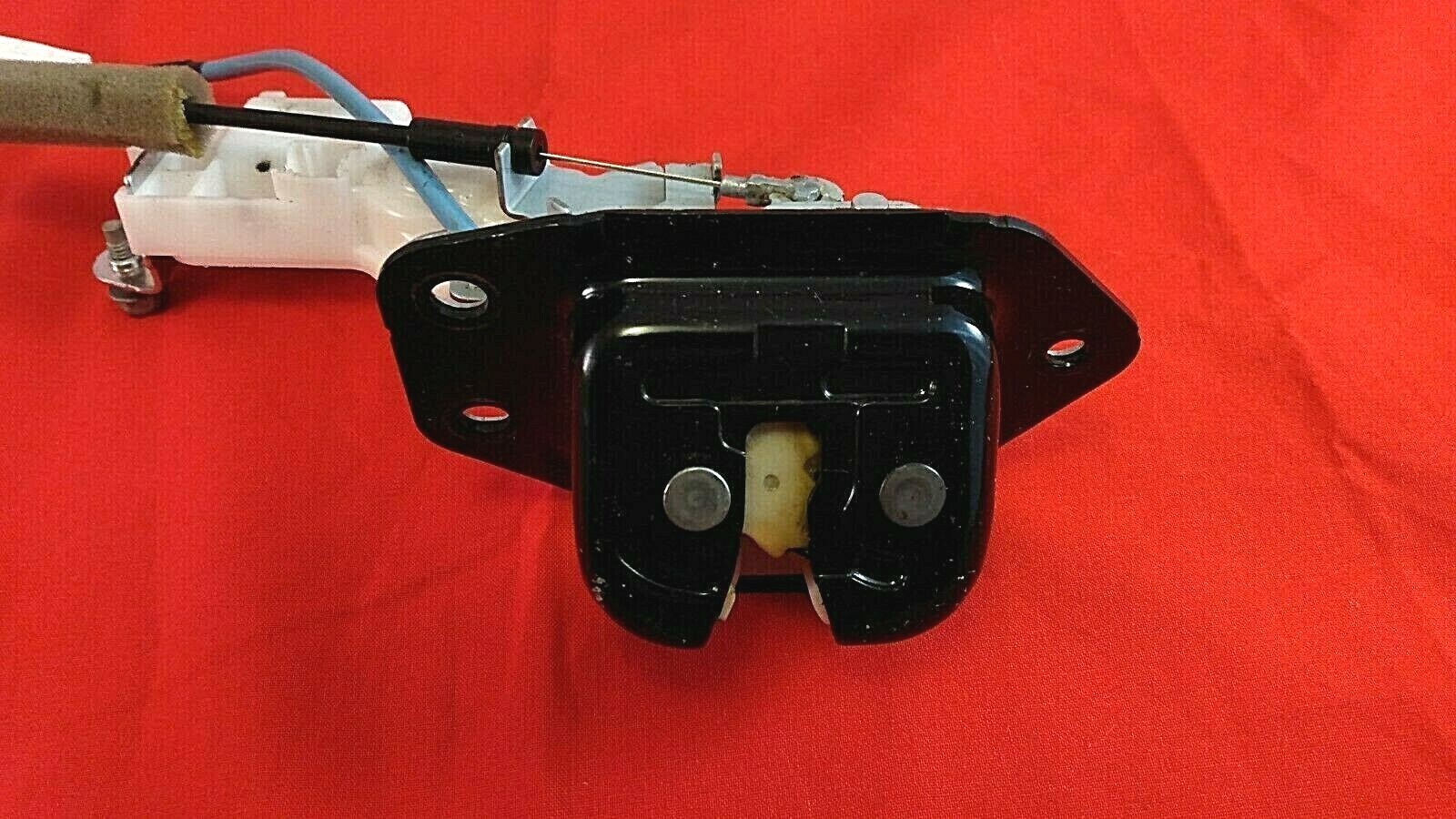 2014-2019 NISSAN VERSA NOTE TRUNK HATCH LATCH POWER LOCK RELEASE ...
