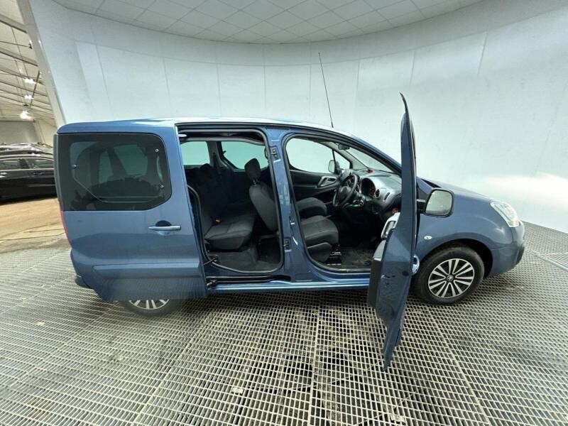 2017/67 Peugeot Partner Horizon RS 1.6 Diesel WHEELCHAIR ACCESSIBLE ...