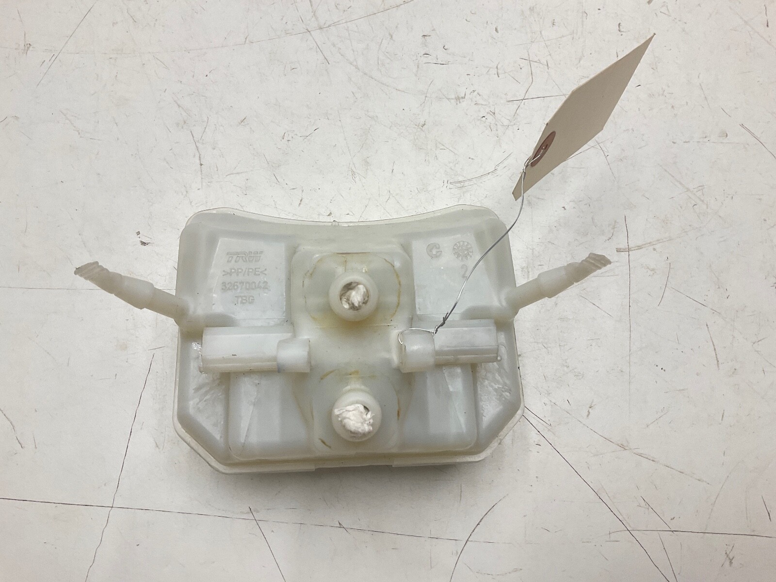 Master+Brake+Cylinder+Reservoir+Tank+Audi+A4+17+8W0611301 for sale ...