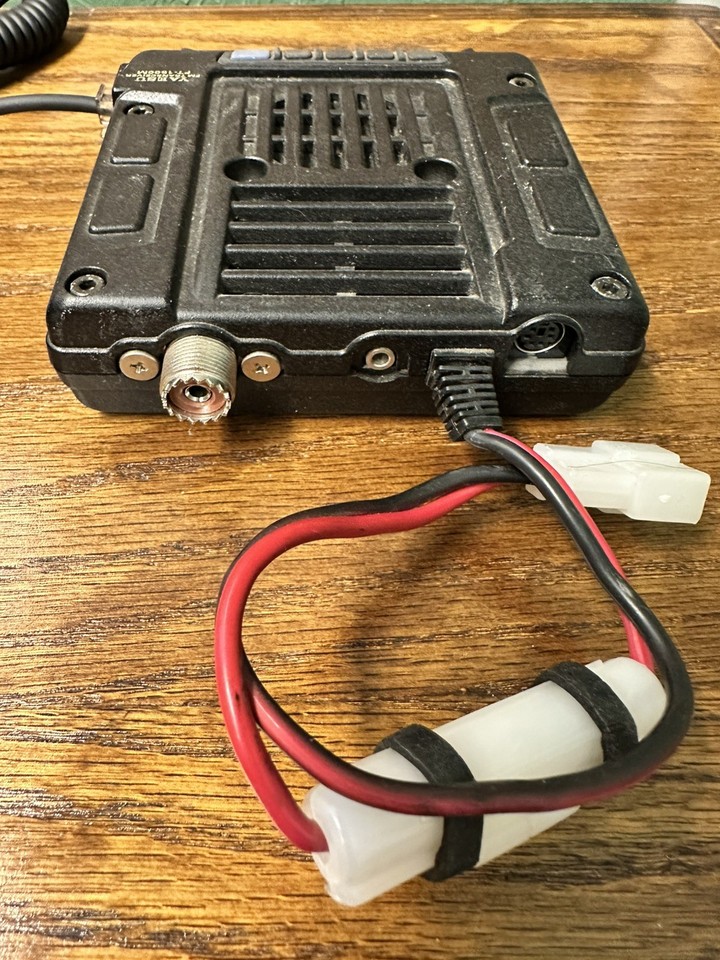 Yaesu 1500 2-Meter Transceiver With Microphone - Tested Working From ...