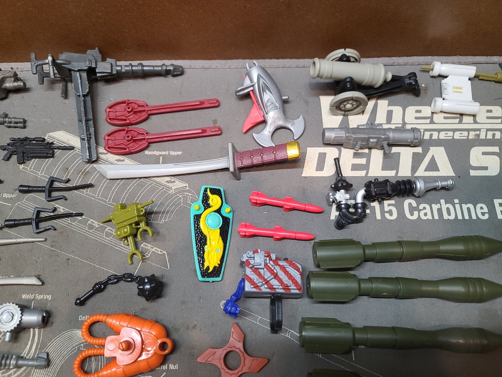 LOT OF 90 Vintage Action Figure STAR WARS, GI Guns Missiles Weapons 80s ...