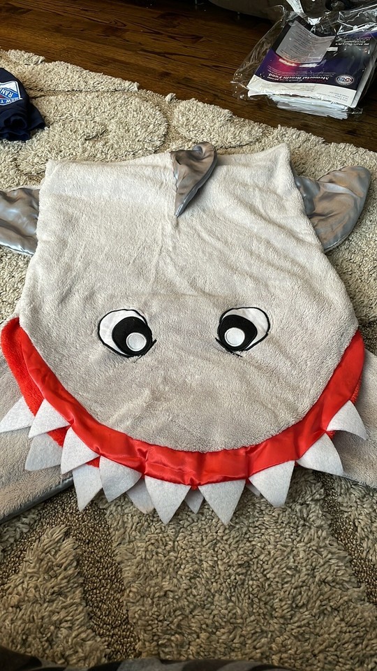 Snuggie Tails Childrens Shark Blanket Grey | eBay