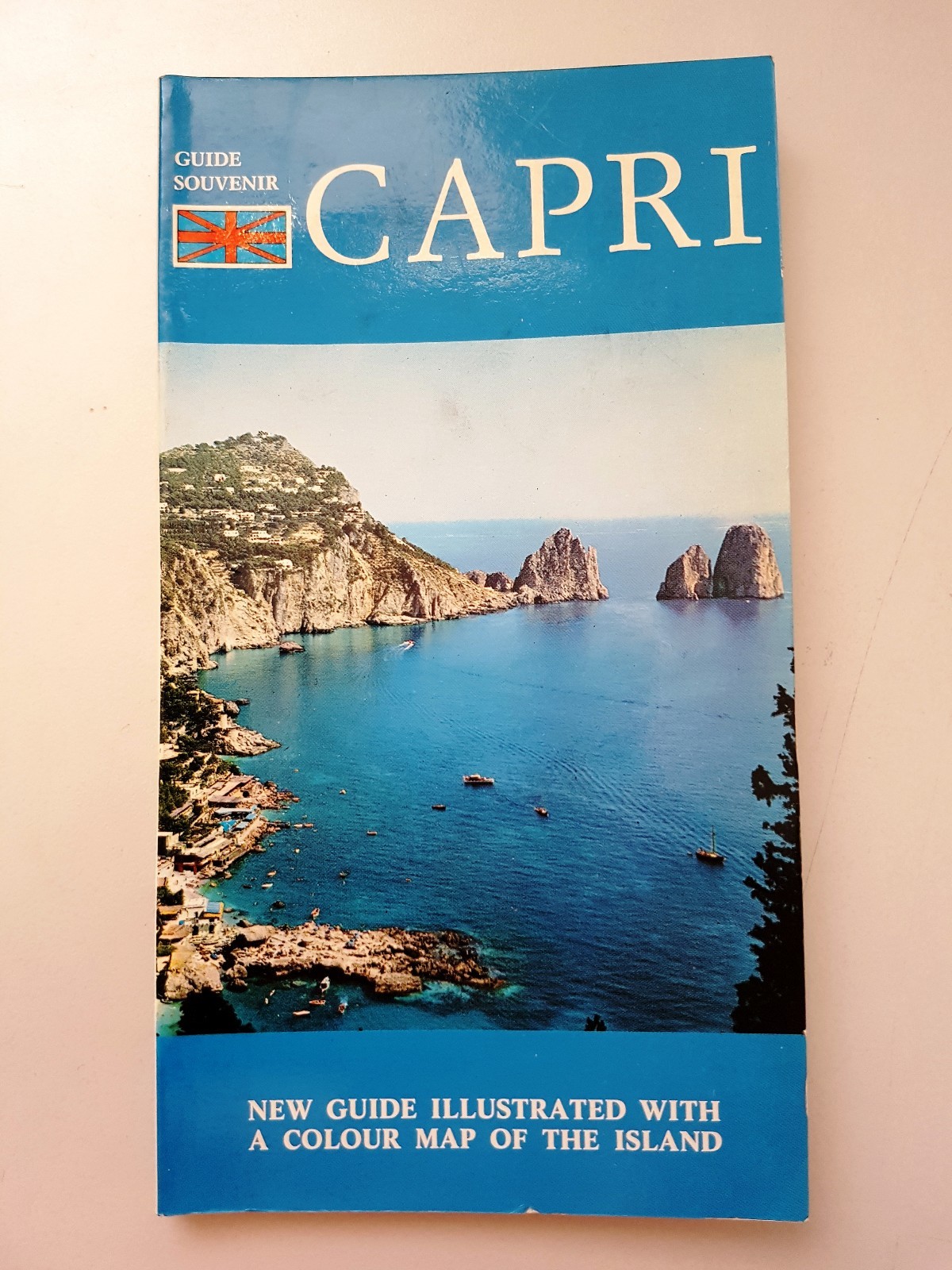Souvenir Guide ISLE OF CAPRI Souvenir Travel Book - No color MAP of the ...