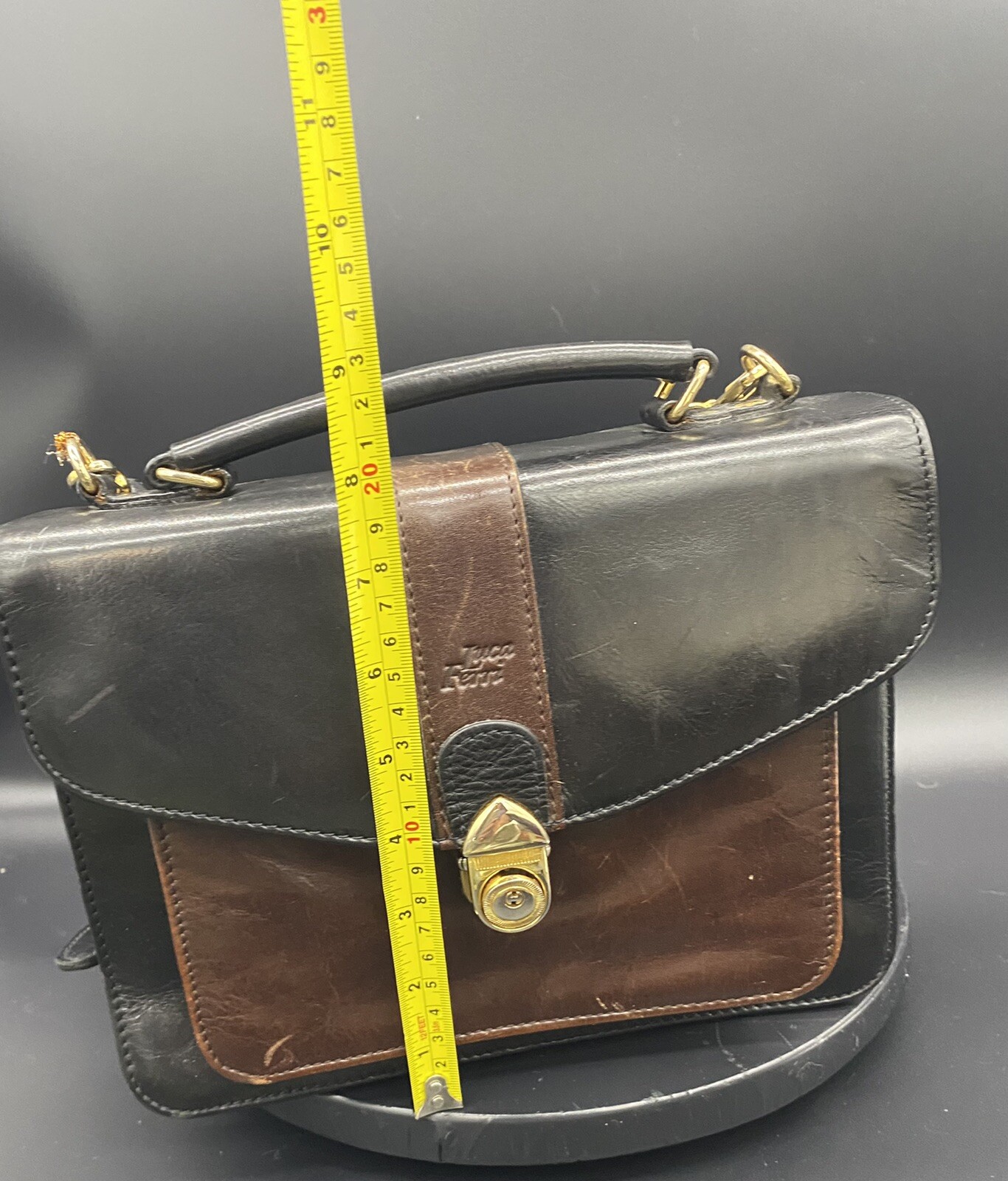 Luca Ferri Vintage Woman’s Handbag W/ Handle & Adjust… - Gem