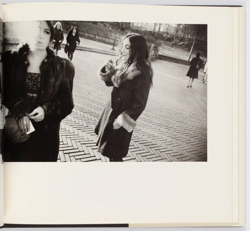 Garry WINOGRAND / Women Are Beautiful Hardcover 1st Edition 1975 | eBay
