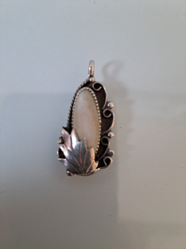 Bellissimo Ciondolo Vecchio. 925 Argento Con Pietra, Firmato: Benny M ...