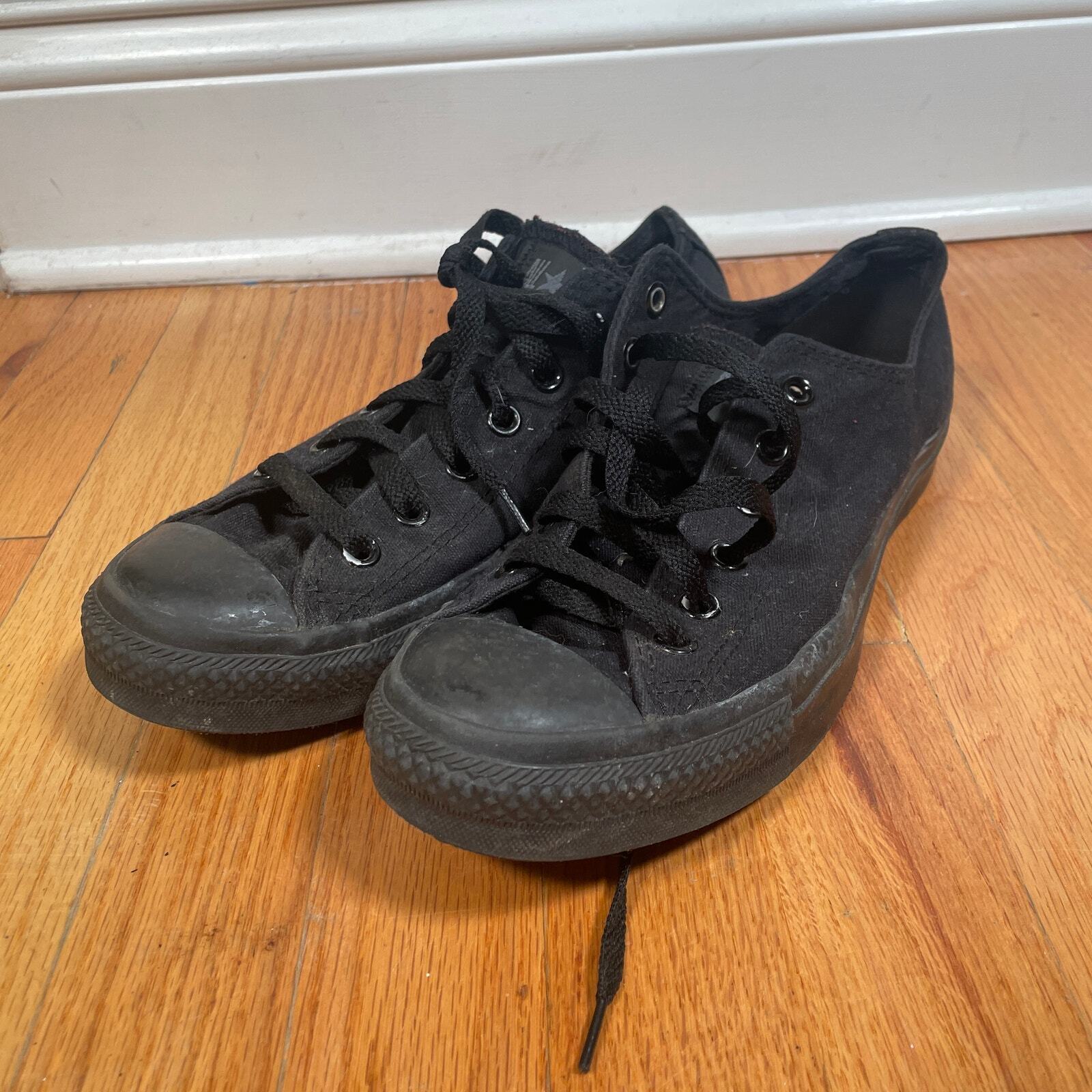 Vintage Early 2000s Converse All Sar Chuck Taylor Low… - Gem