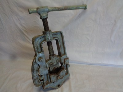 Vises - Armstrong Pipe