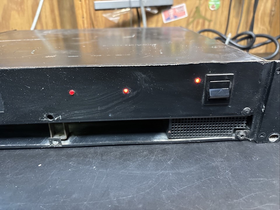 CROWN Micro-Tech 1000 500-watt stereo/800-watt bridged Power Amp Tested ...