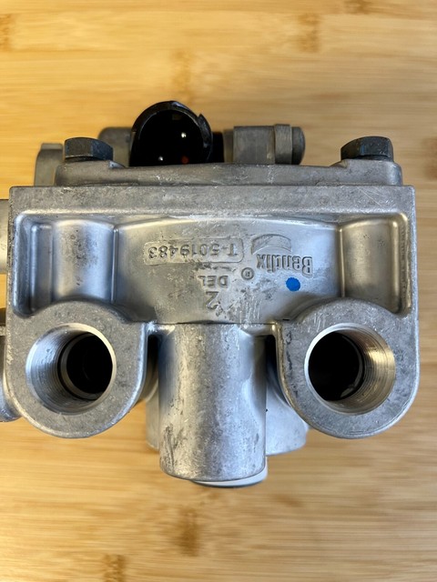 VOLVO TRUCK RELAY VALVE 85135349 BENDIX K078420 for sale online | eBay