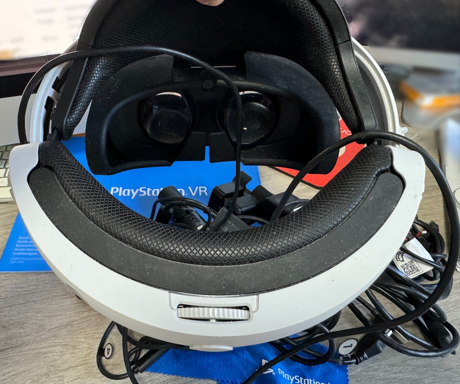 Sony PlayStation VR V2 Virtual Reality | Grelly UK