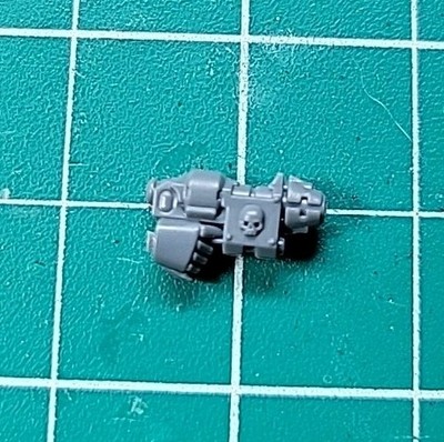 Space Marine Grav Pistol Right Hand Warhammer 40k | eBay