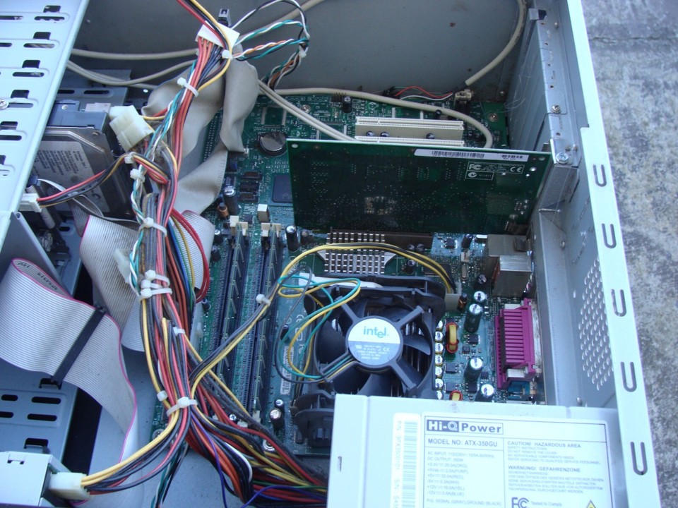 Vintage Custom Unbranded Desktop Pc P4 2.40Ghz 2.0GB RAM, 40GB HDD ...